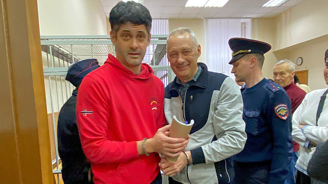 Отцу и сыну Друговым, обманувшим более полутора тысяч дольщиков ...